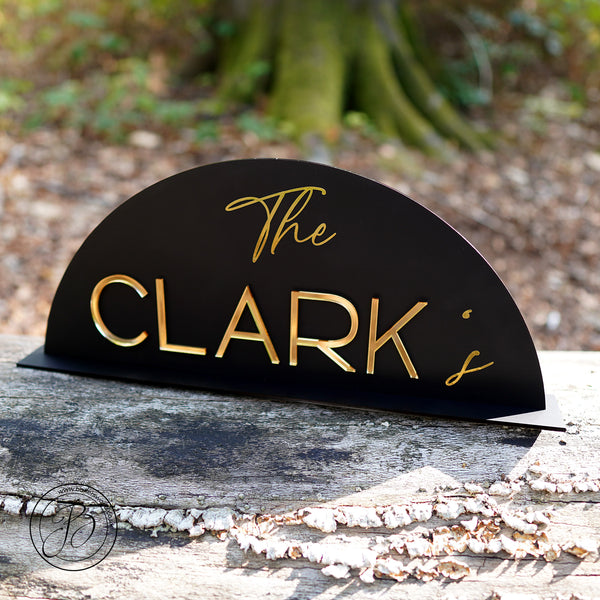Arch Wedding Table Top Sign – Bakers World